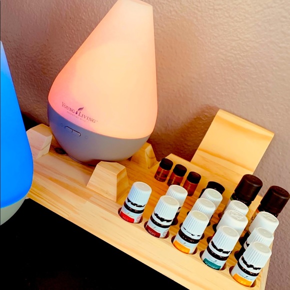 Young Living | Other | Young Living Dewdrop Diffuser Set With Stand And ...